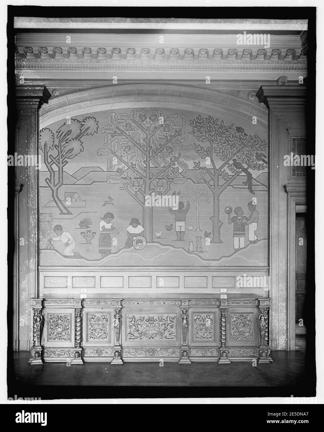 Mexican Embassy, (Washington, D.C.), fresco in dining room Stock Photo ...