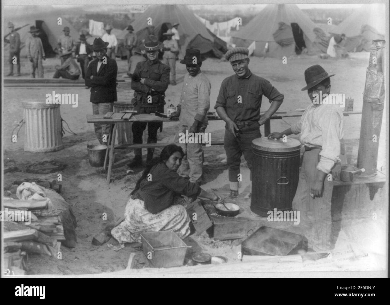 Mexico woman cook Black and White Stock Photos & Images - Alamy