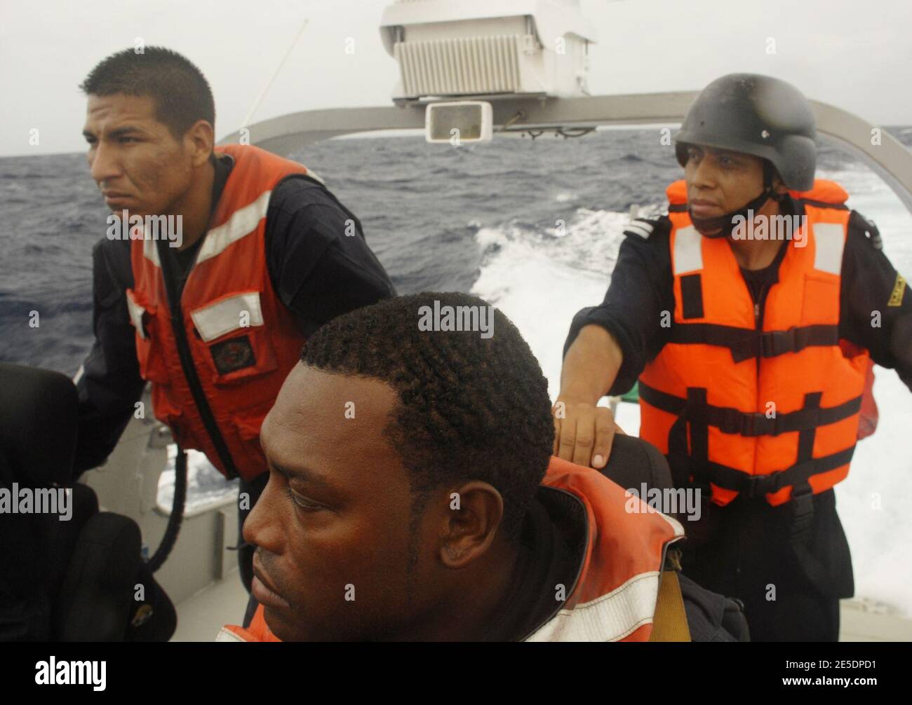 Mexican, British navy conduct boarding exercise at Tradewinds 150618 ...