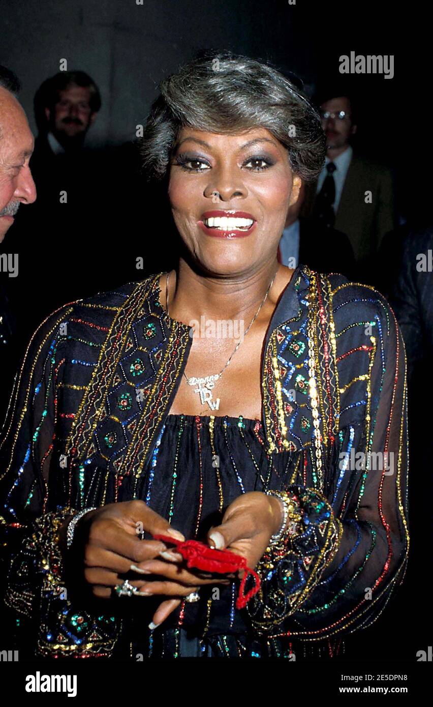 Dionne Warwick 1981 Credit: Ralph Dominguez/MediaPunch Stock Photo - Alamy
