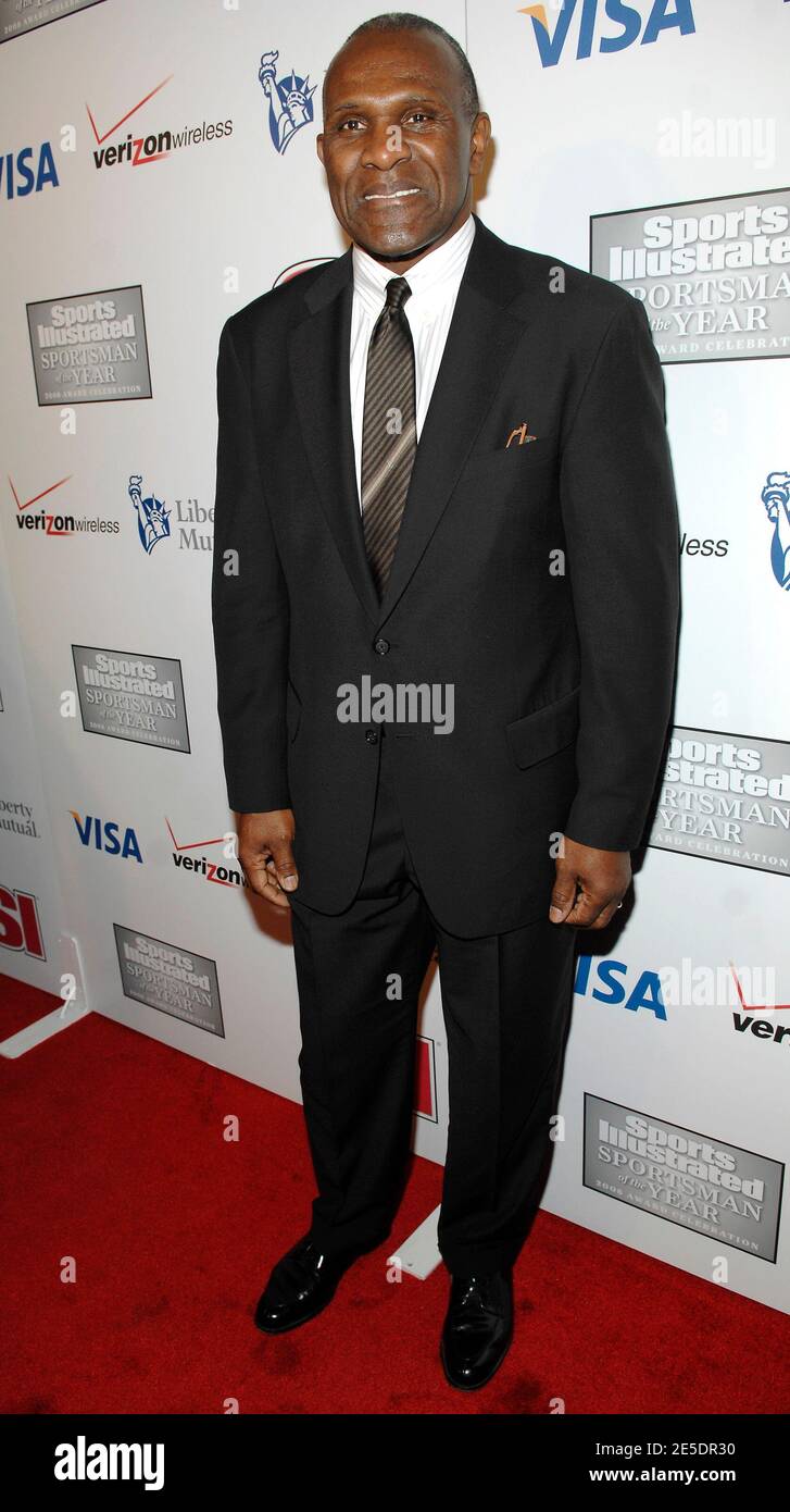 Football legend Harry Carson poses at the 2008 Sports Illustrated ...