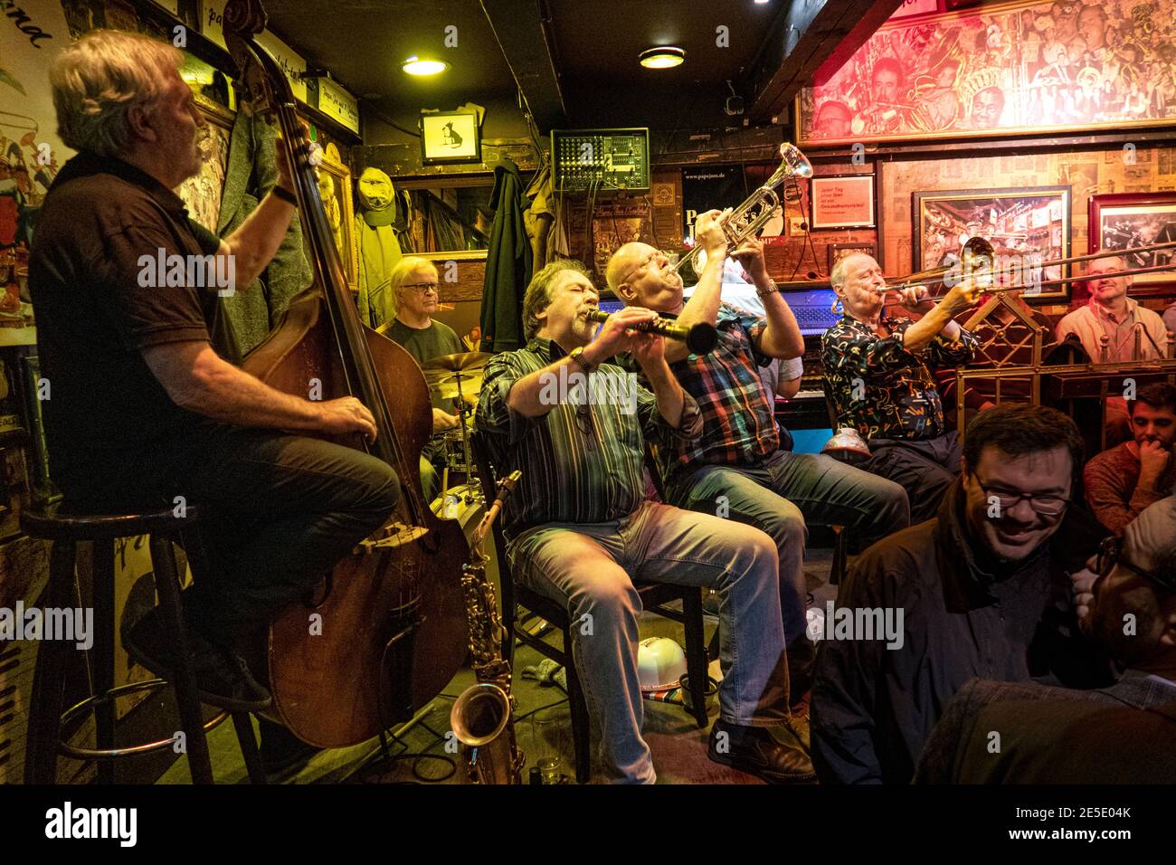 Enjoy jazz hi-res stock photography and images - Alamy