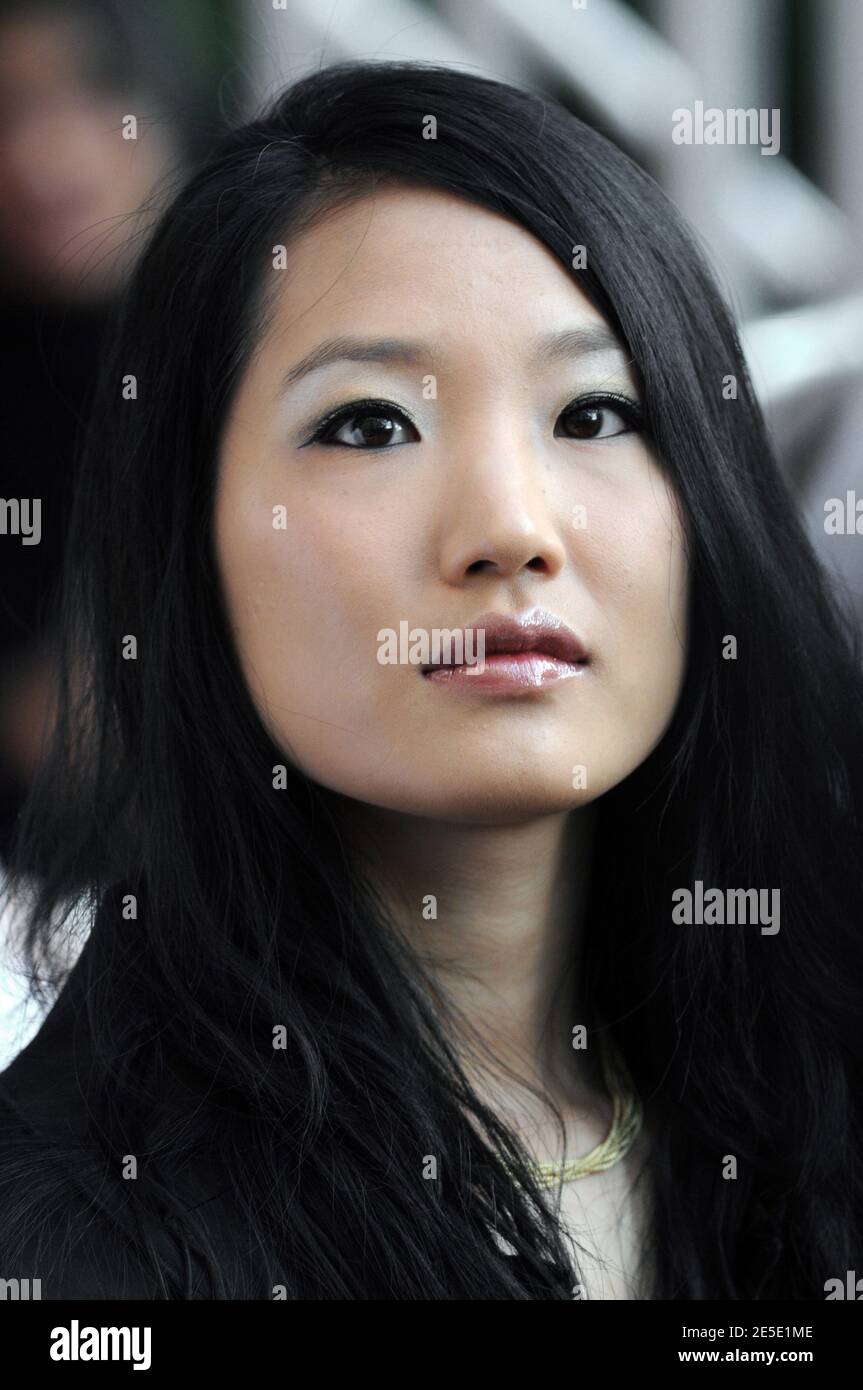 Alice kim nicolas cage screening hi-res stock photography and images ...