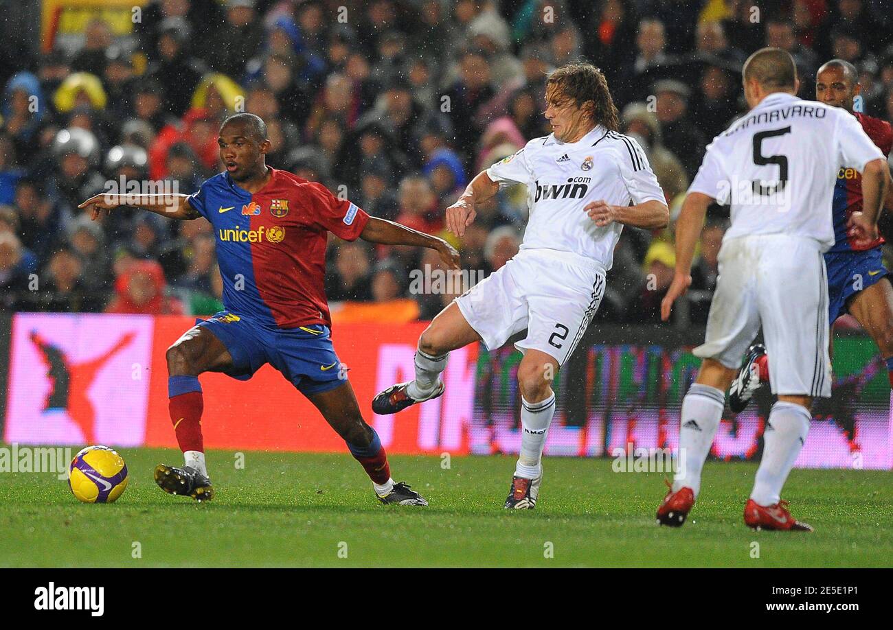 Samuel eto'o real madrid hi-res stock photography and images - Alamy