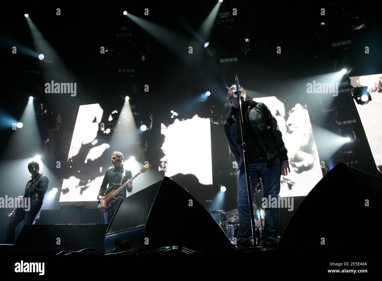 Oasis lead singer liam gallagher hi-res stock photography and images ...