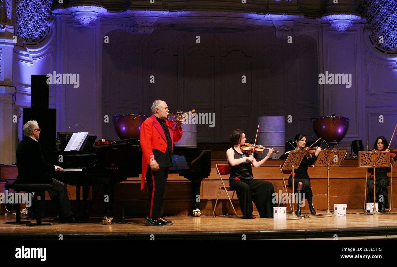 Marc Jolivet with pianist Serge Perathoner and musicians Nicola Davis ...