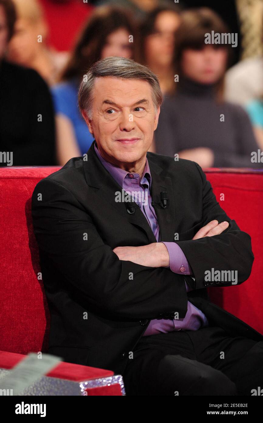 Salvatore Adamo at the taping of Vivement Dimanche on December 8, 2008 ...
