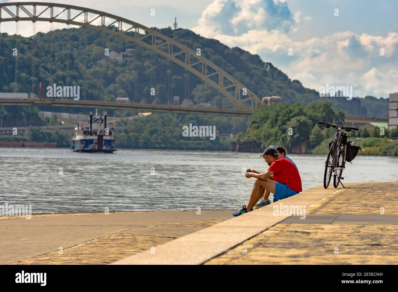 Point state park pittsburgh hi-res stock photography and images - Alamy