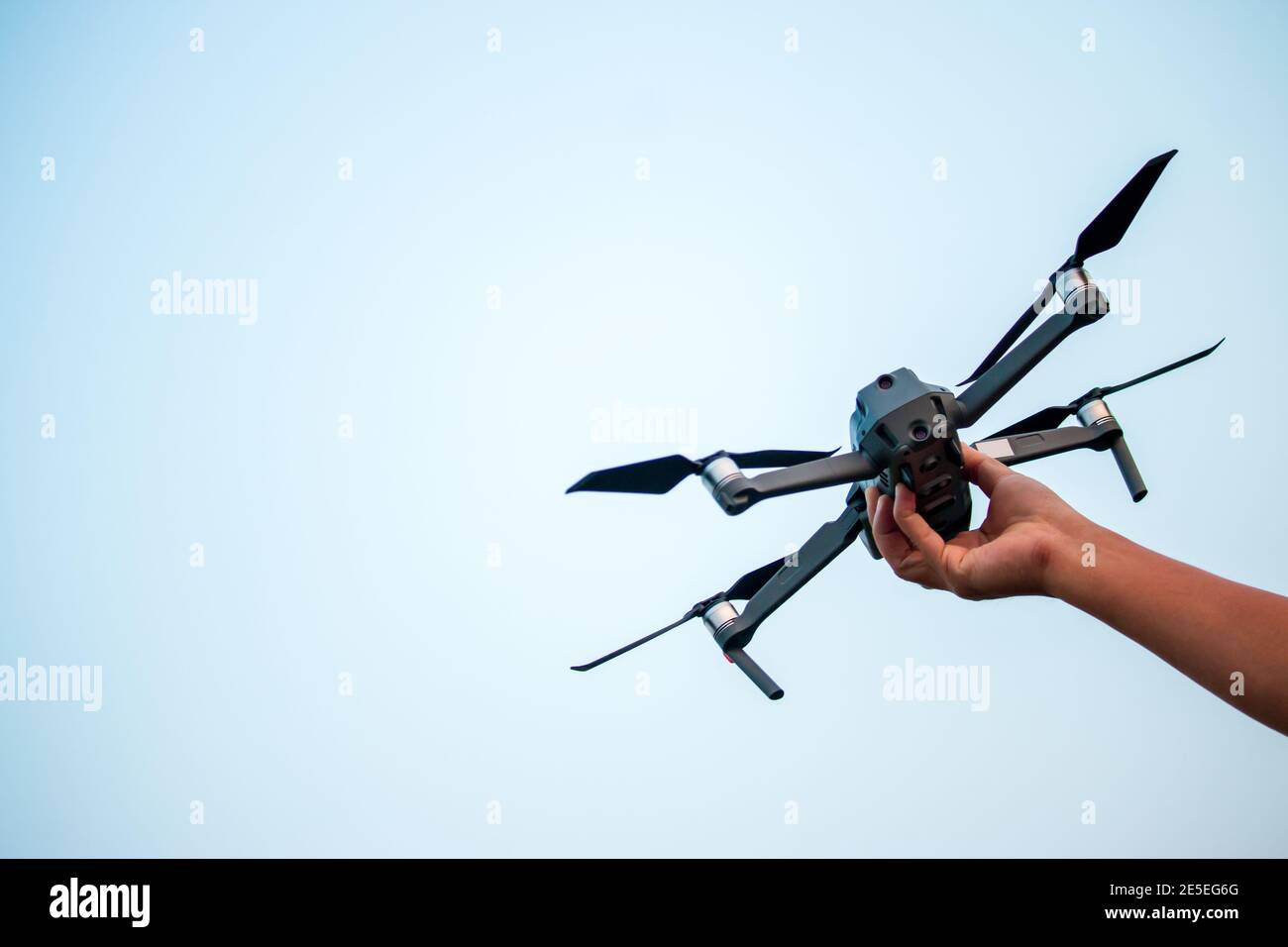 Military drone in wire hi-res stock photography and images - Alamy