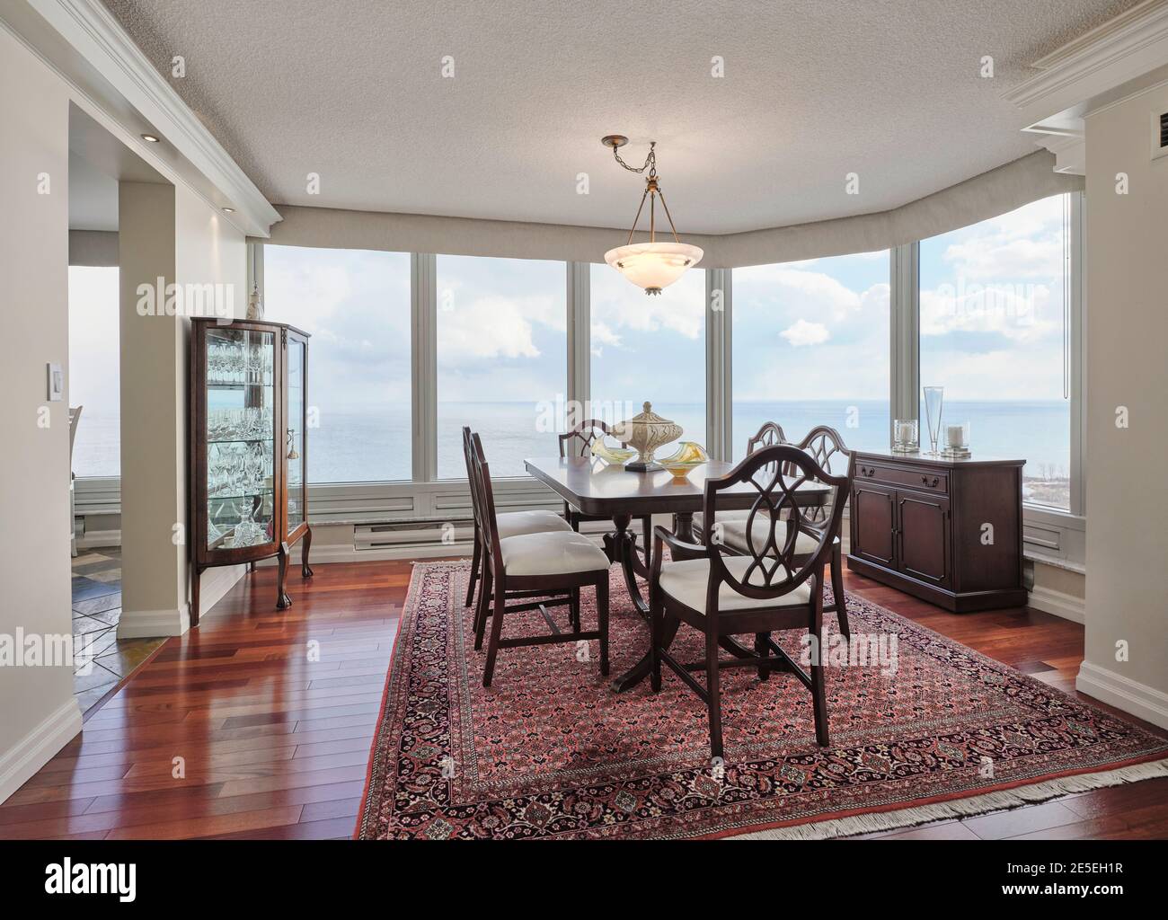 Toronto waterfront luxury condo Stock Photo - Alamy