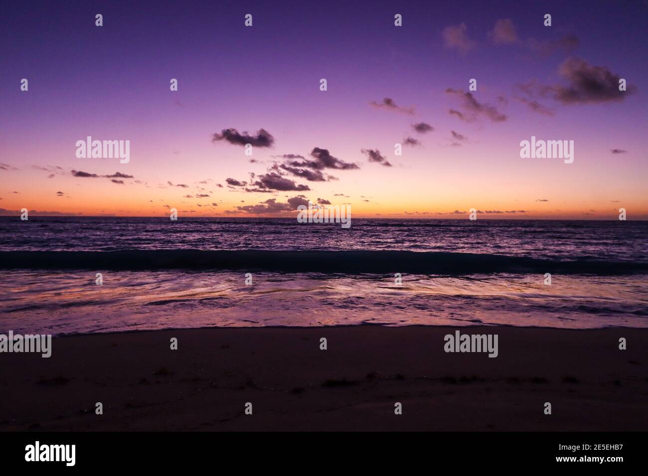 Purple sunrise hi-res stock photography and images - Alamy