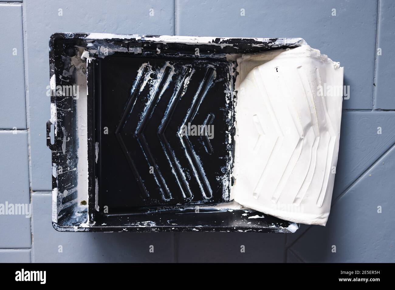 Solidified paint hi-res stock photography and images - Alamy