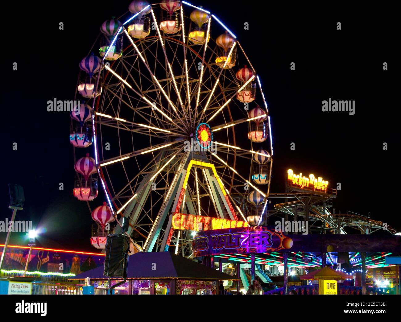 Colorful, lit up, giant wheel, big wheel, ferris wheel, funfair ...