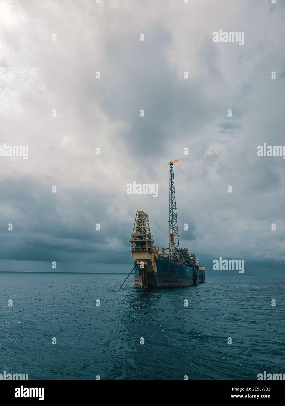 Floating production storage and offloading FPSO vessel, oil and gas ...