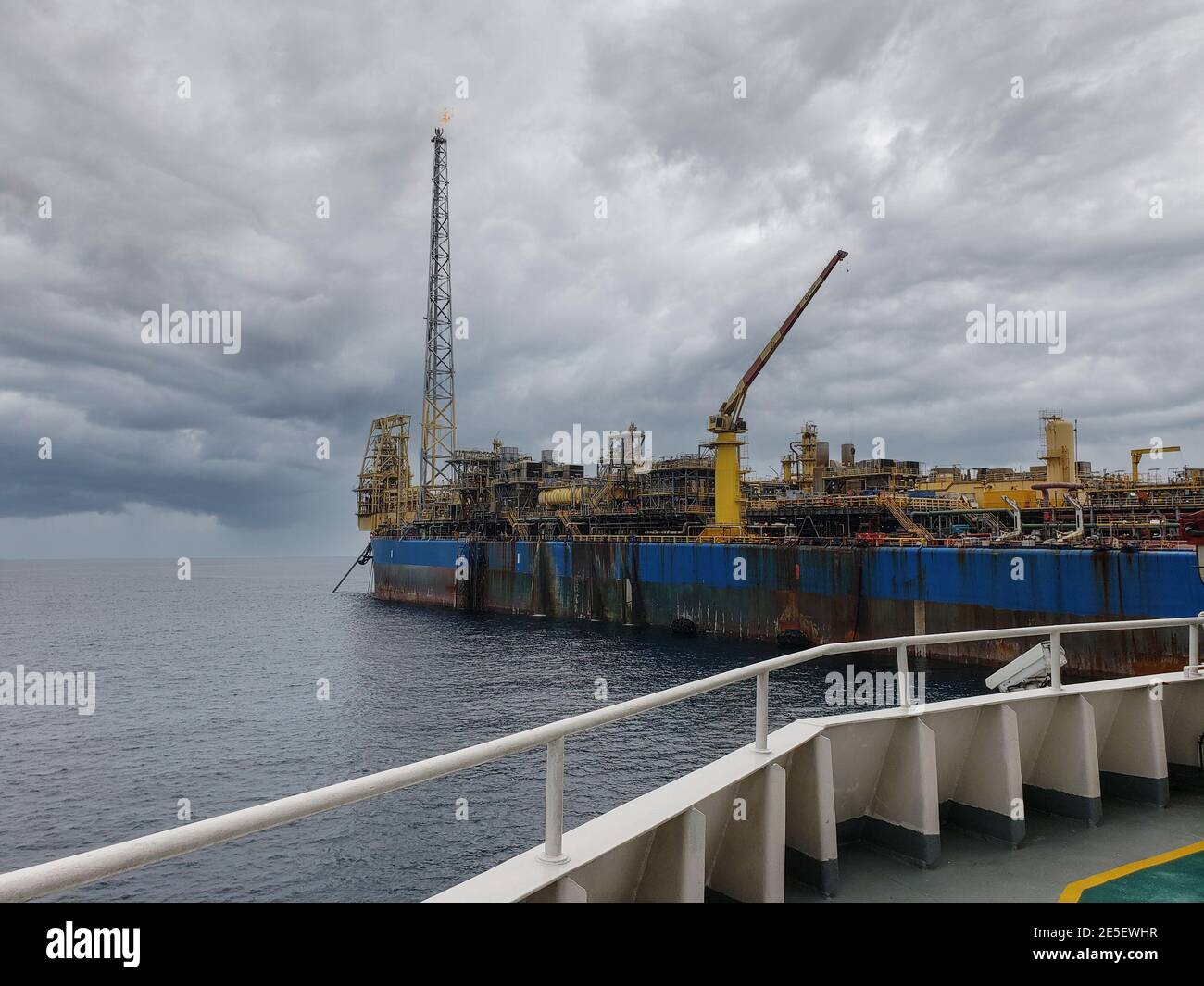 Floating production storage and offloading fpso hi-res stock ...
