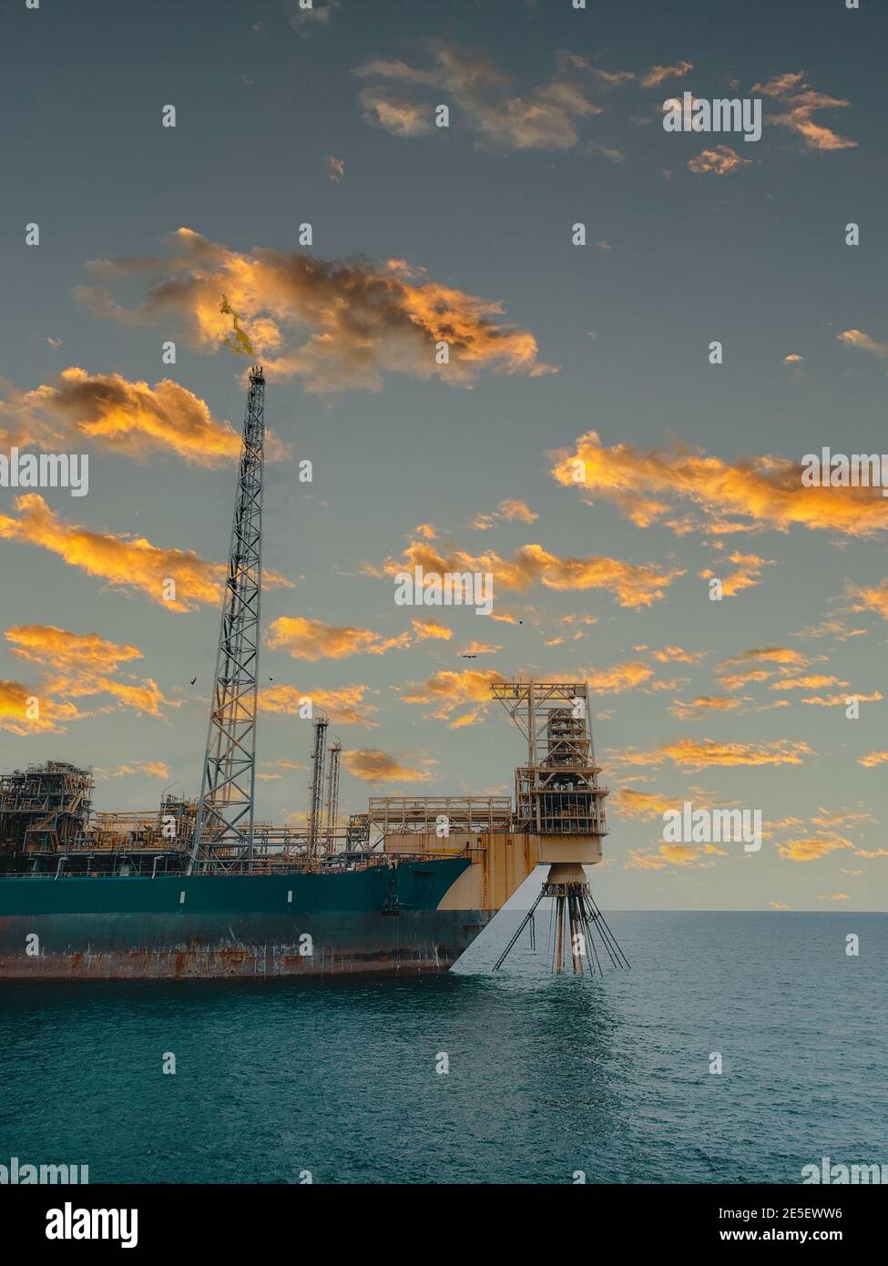 Floating production storage and offloading FPSO vessel, oil and gas ...
