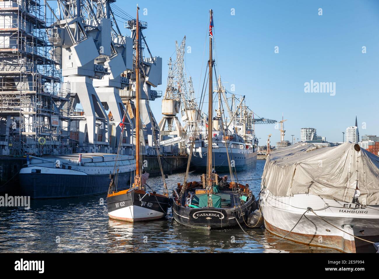 Hamburg, Germany. 25th Dec, 2020. Historic sailing ships, a harbour ...