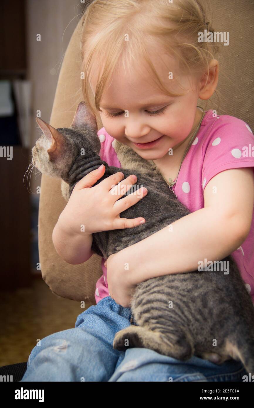 Human cat bonding hi-res stock photography and images - Alamy