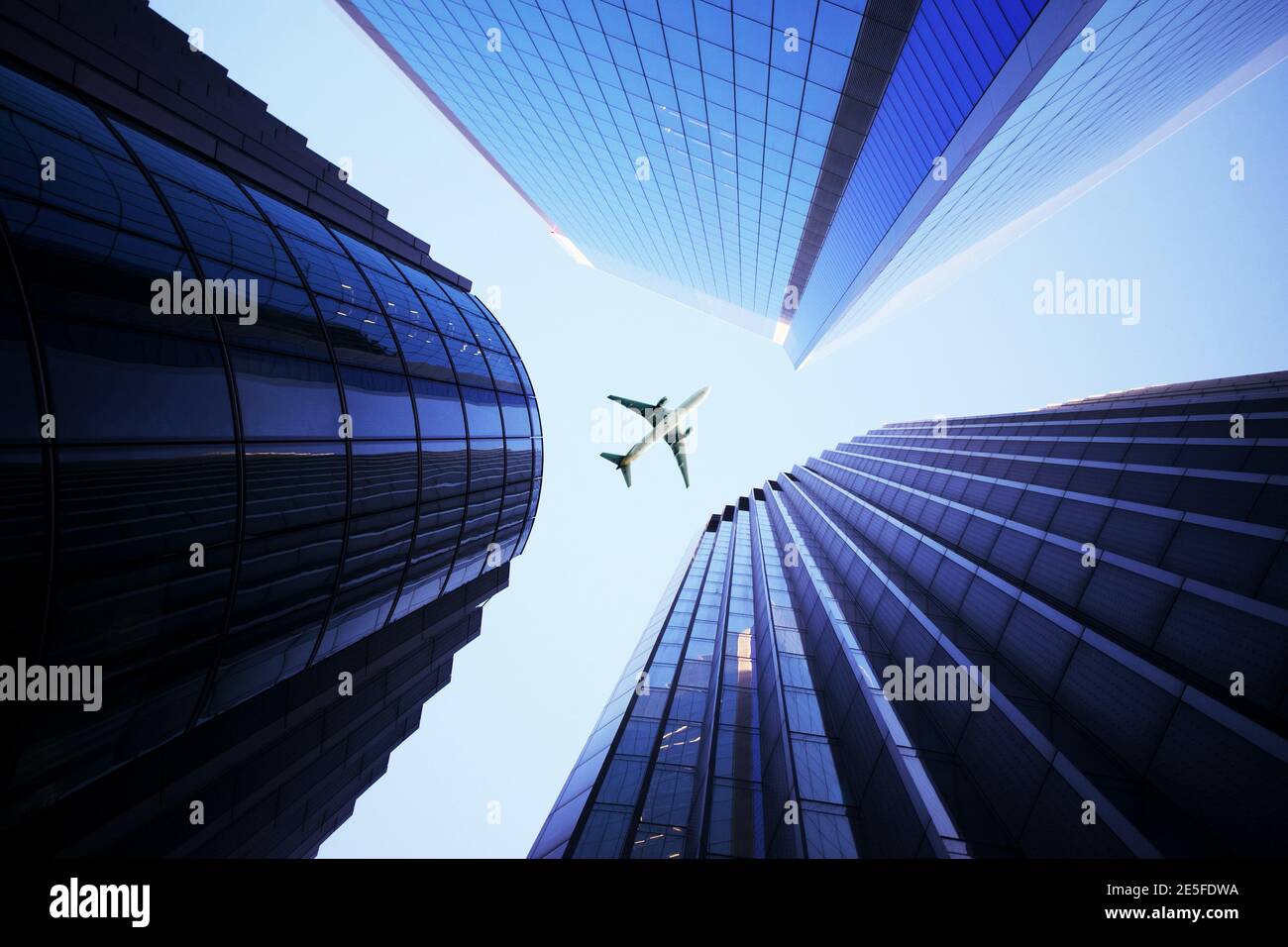 Skyscraper plane low angle hi-res stock photography and images - Alamy