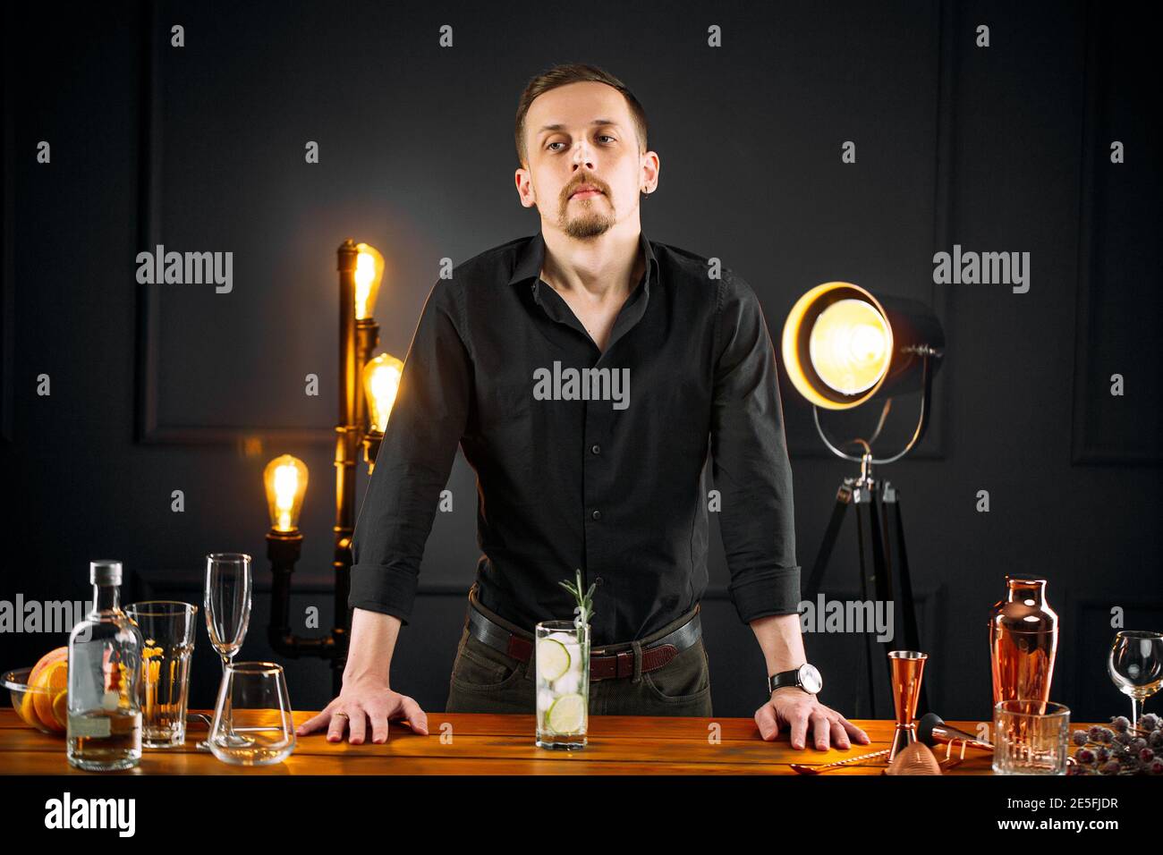 Man behind bar hi-res stock photography and images - Alamy