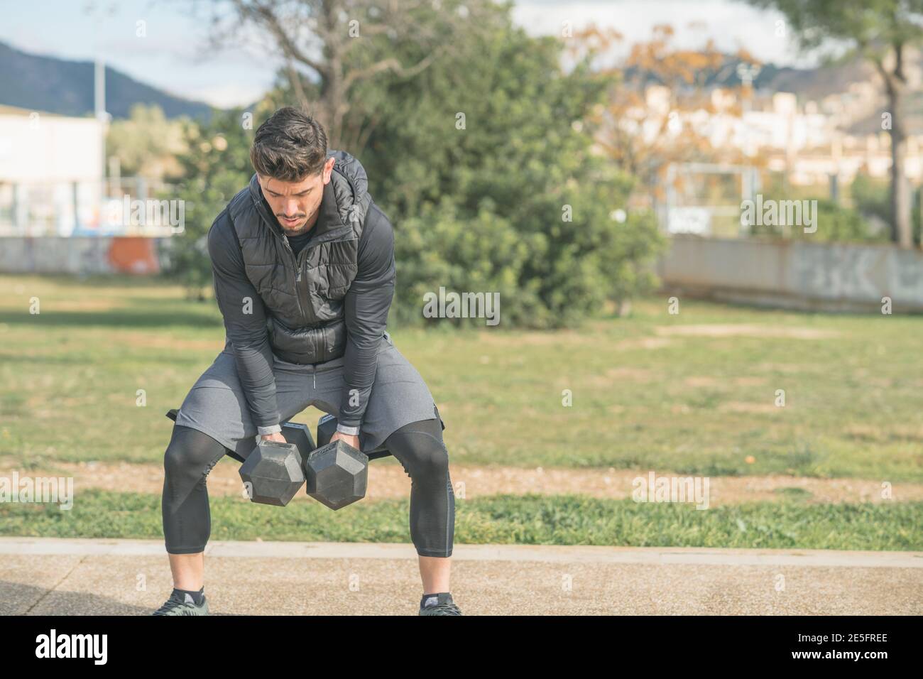 Back squat man hi-res stock photography and images - Alamy