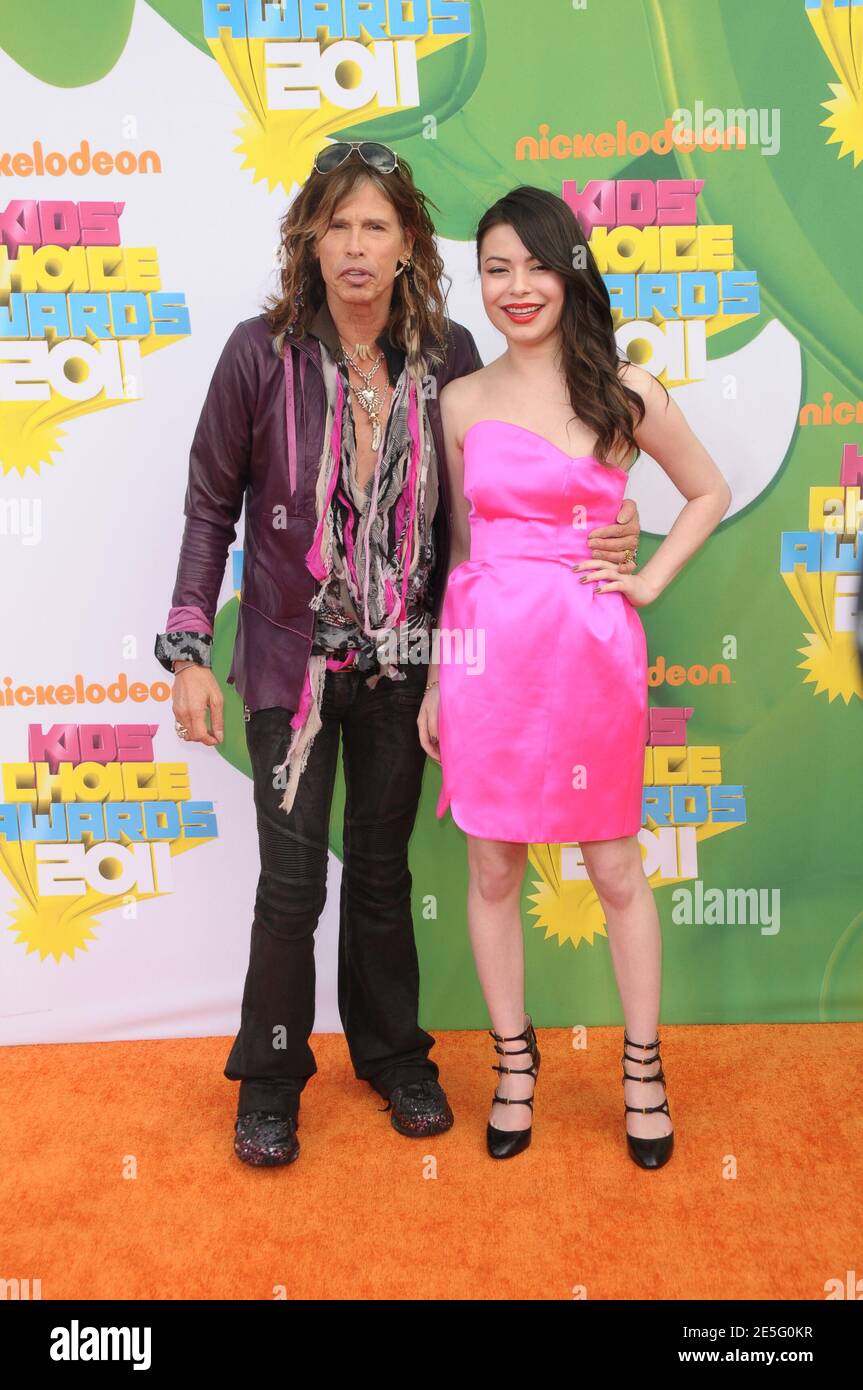 Miranda cosgrove nickelodeon kids choice hi-res stock photography and ...