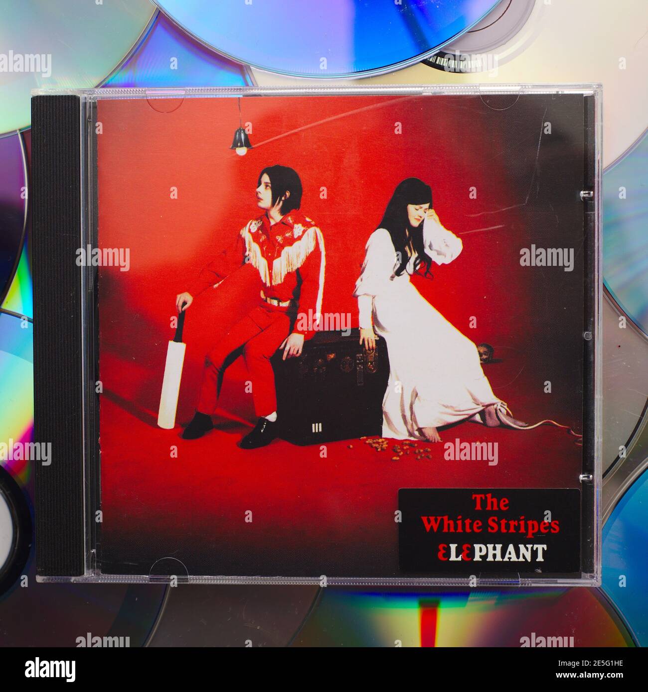A copy of the album Elephant by The White Stripes on CD Stock Photo - Alamy