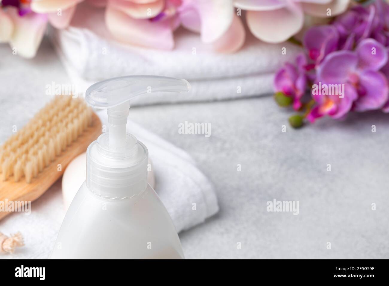 Liquid soap or body lotion set at hotel bathroom Stock Photo - Alamy
