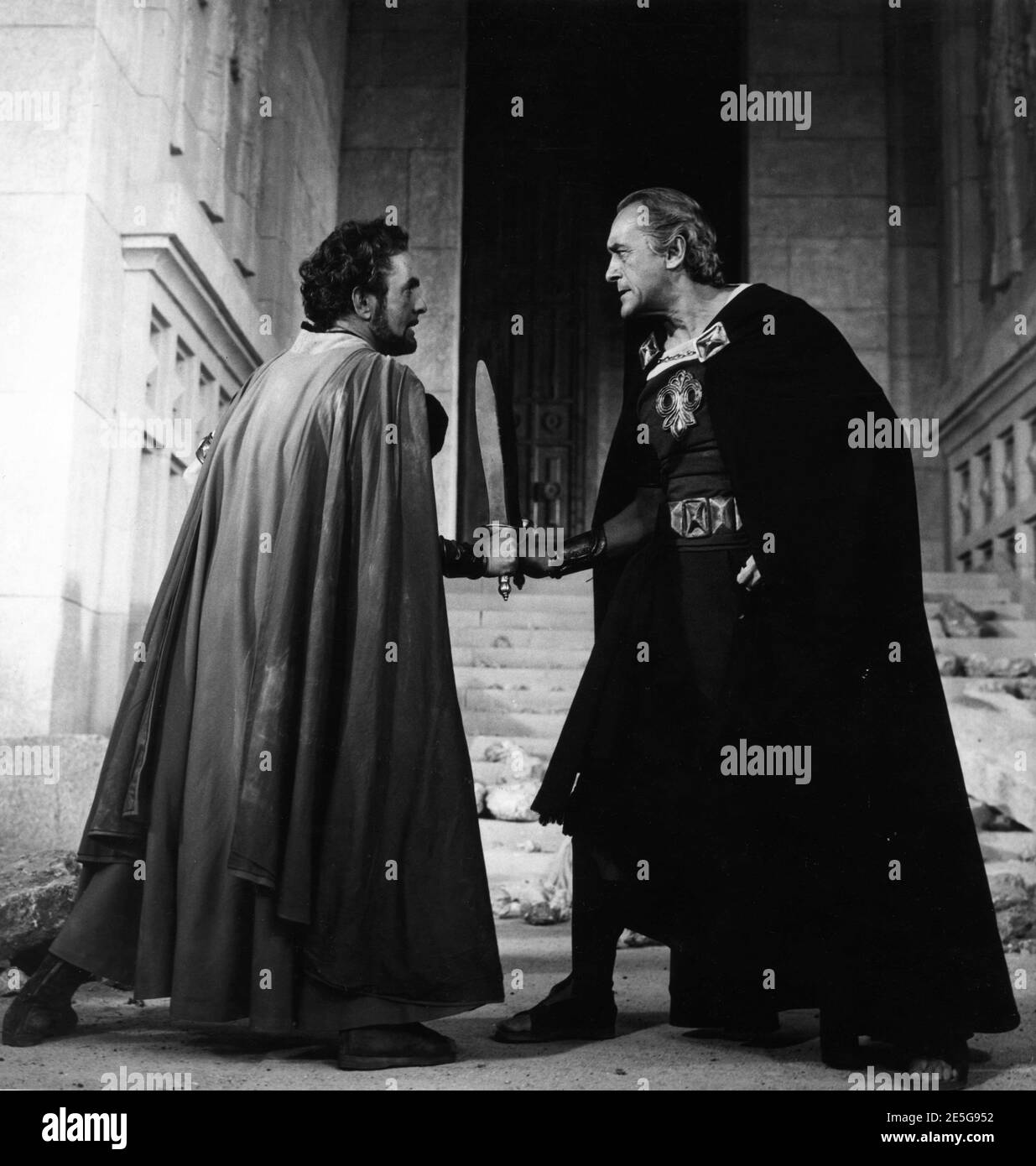 Tyrone power solomon and sheba sanders hi-res stock photography and ...