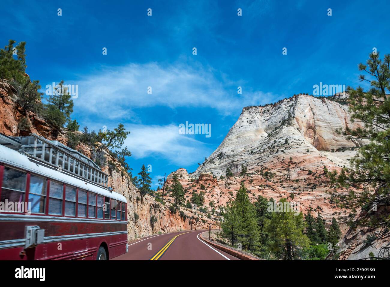 Road going to zion national park hi-res stock photography and images ...