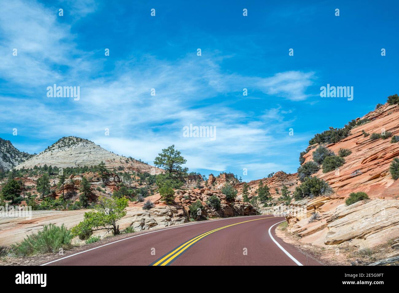 Road going to zion national park hi-res stock photography and images ...