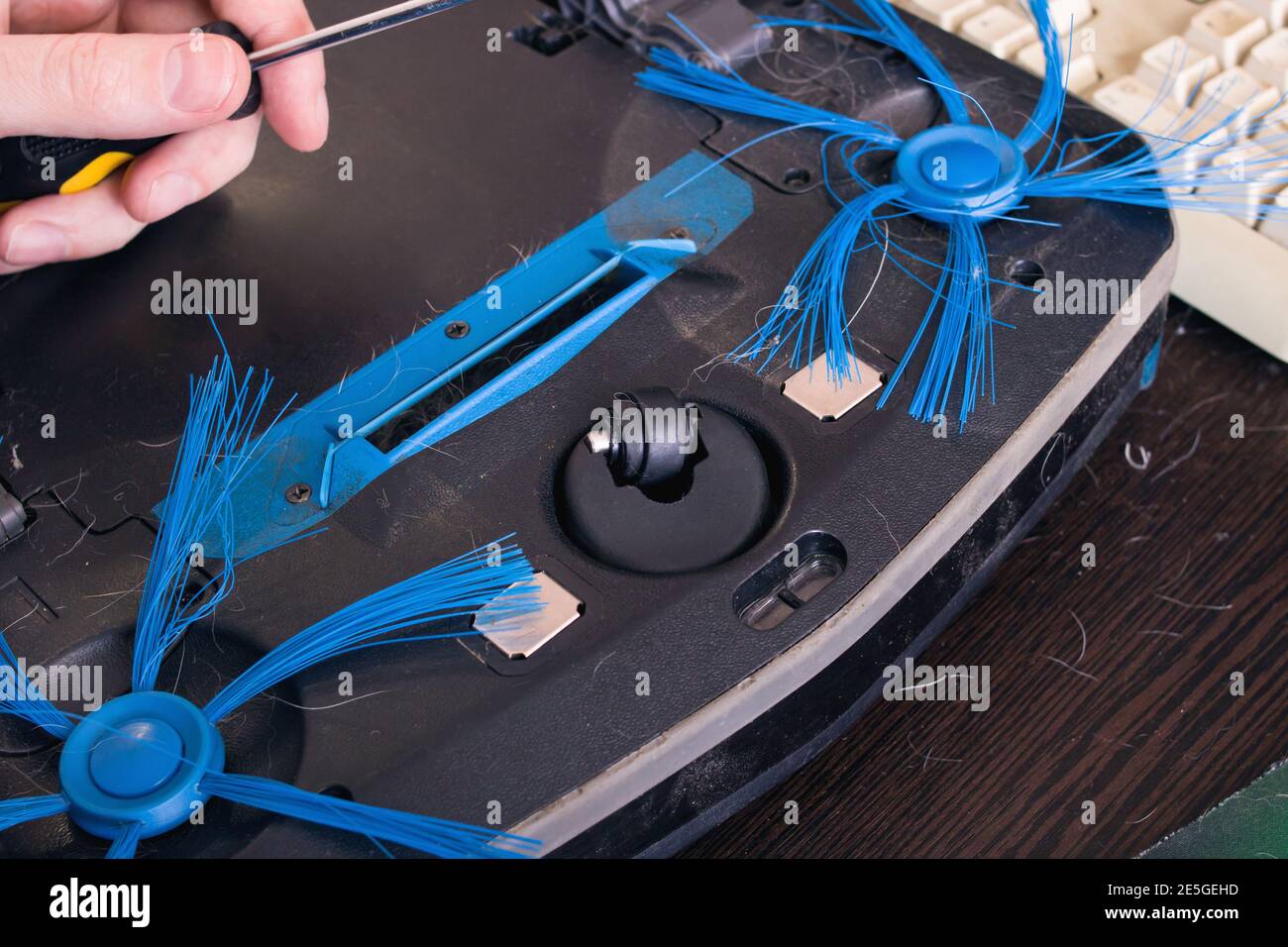 Vacuum cleaner repair hi-res stock photography and images - Alamy