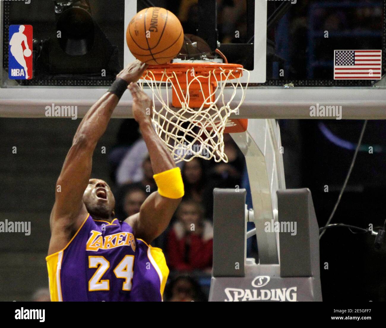 Kobe Bryant Dunk High Resolution Stock Photography and Images - Alamy