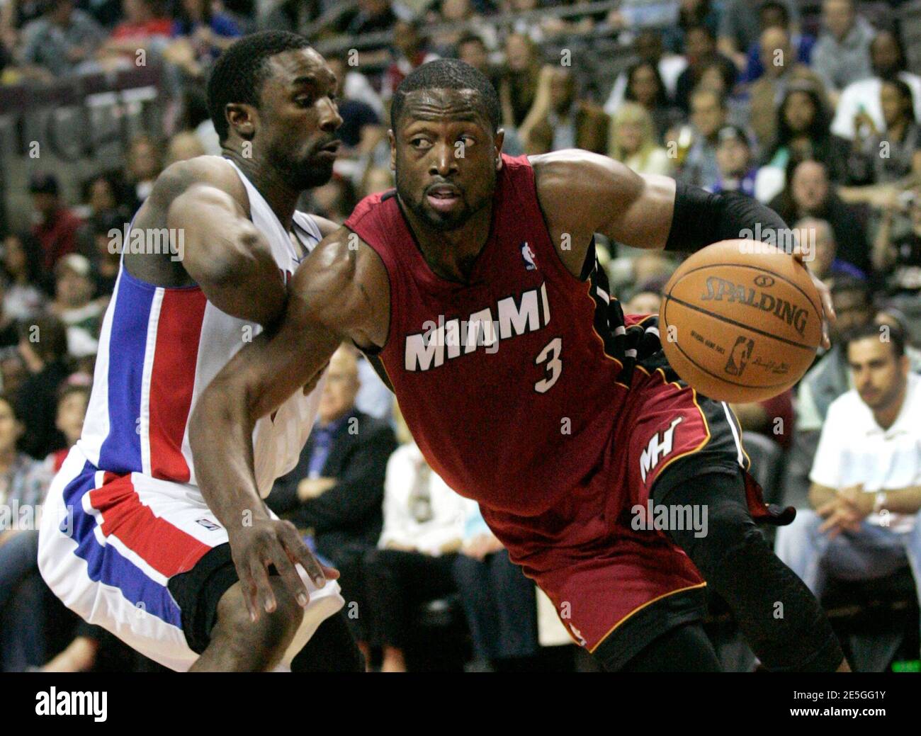 Dwayne wade hi-res stock photography and images - Alamy