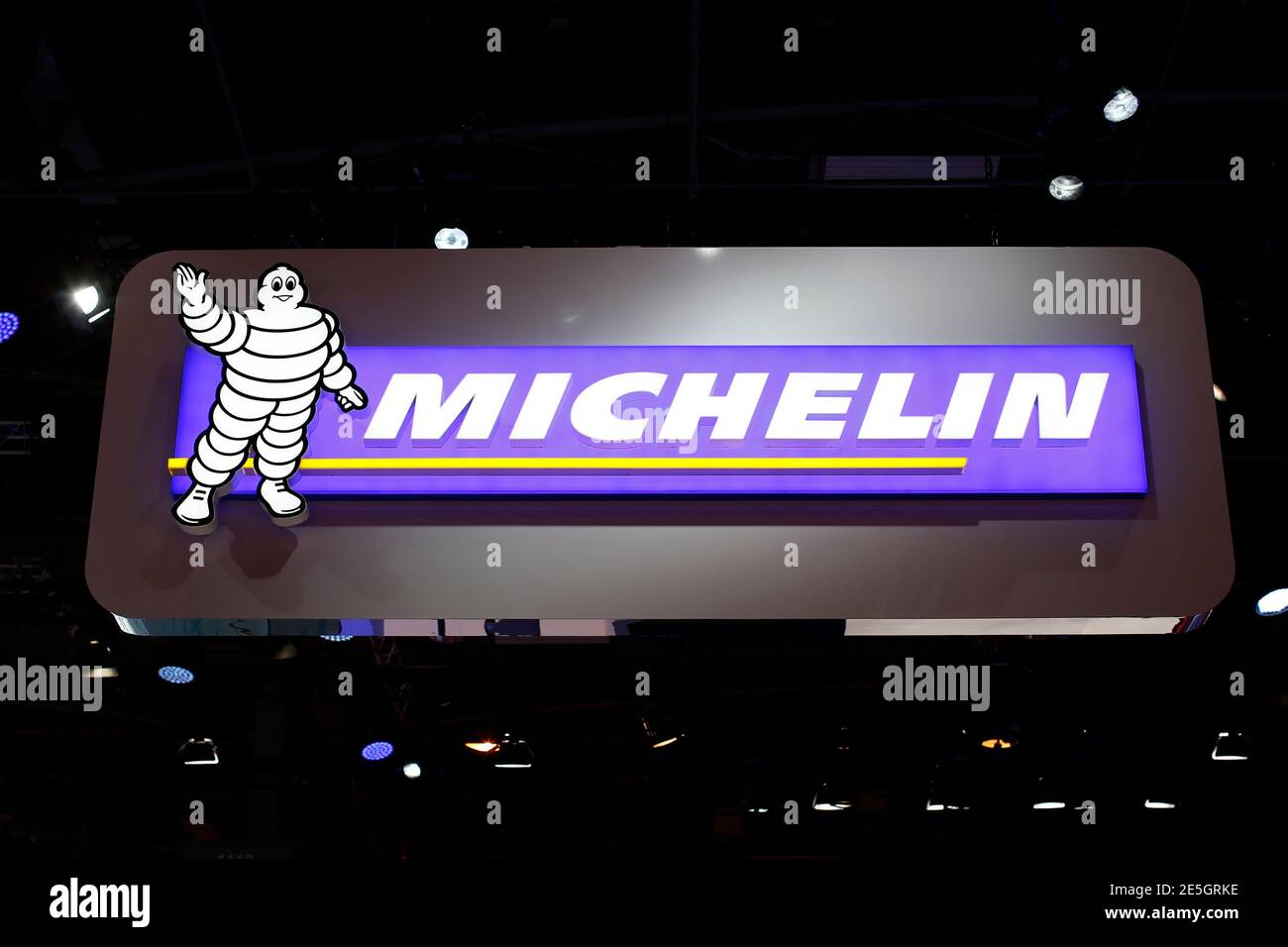 The michelin man logo hi-res stock photography and images - Alamy