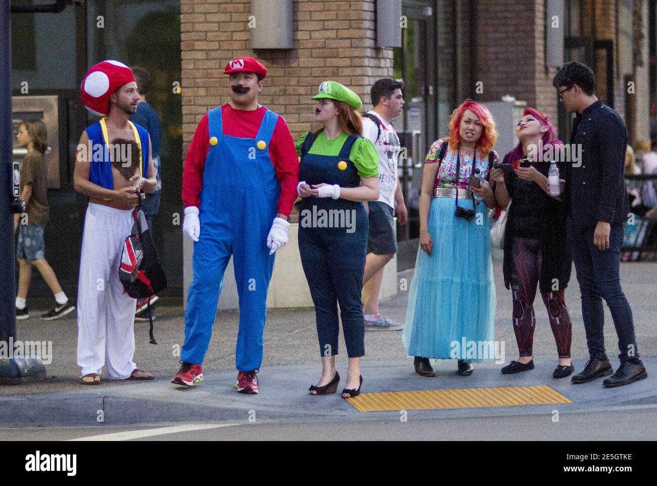 Super mario video game characters hi-res stock photography and images ...