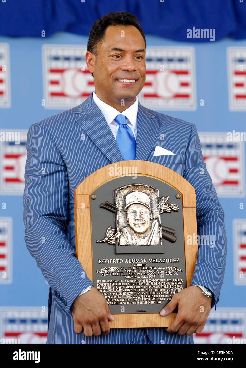 Major league baseball star roberto hi-res stock photography and images ...