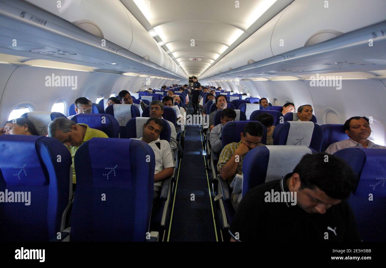 Air india flight attendant hi-res stock photography and images - Alamy