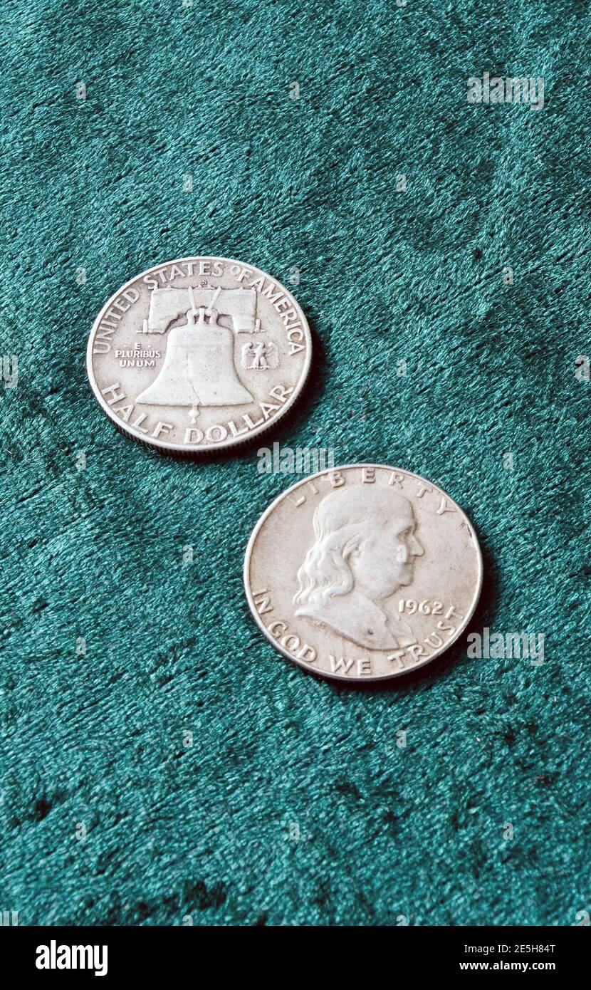 Reverse side of us dollar coin hi-res stock photography and images - Alamy