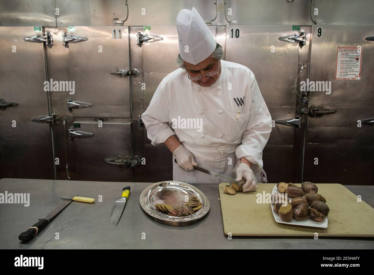 Animal testicles not bird hi-res stock photography and images - Alamy