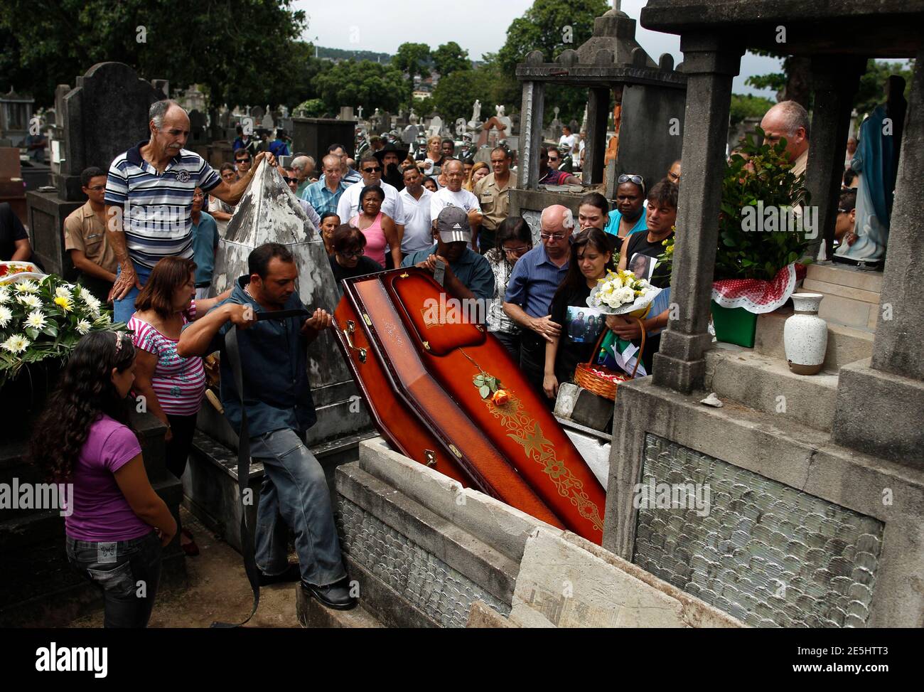 Fire kiss nightclub hi-res stock photography and images - Alamy