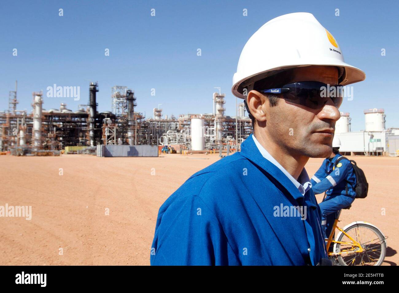 Amenas gas plant hi-res stock photography and images - Alamy
