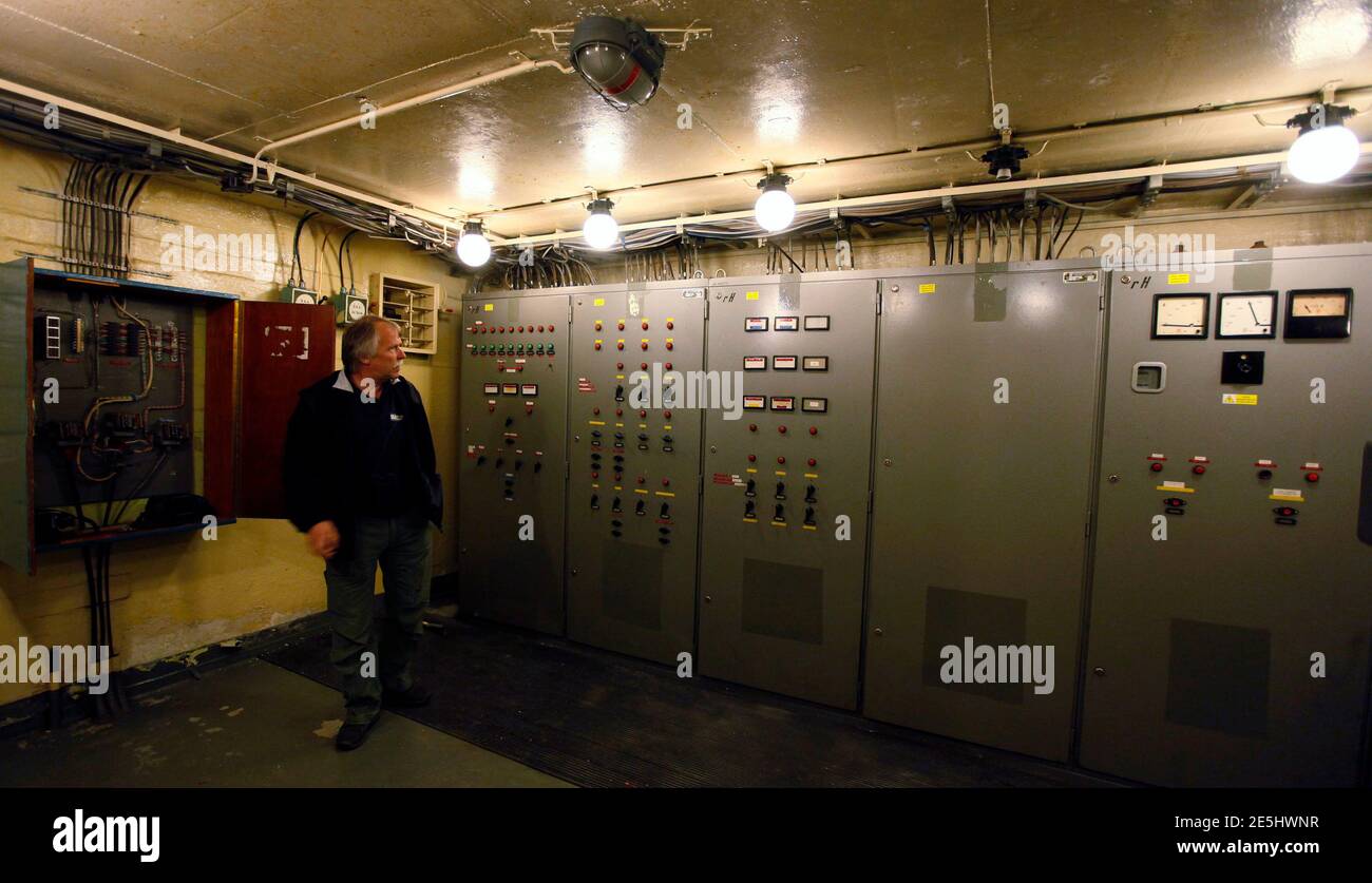 Weapons control room hi-res stock photography and images - Alamy