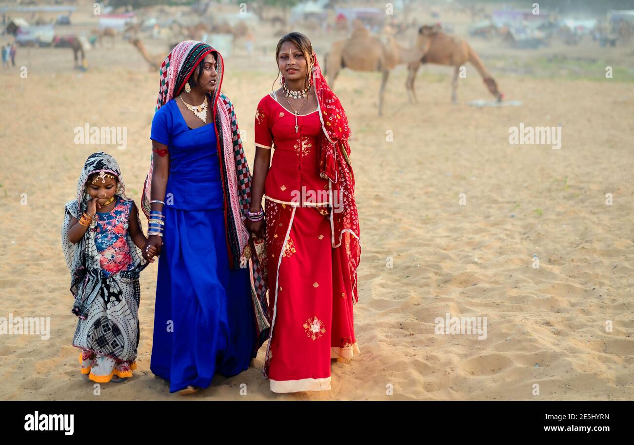 Gypsies and portrait hi-res stock photography and images - Alamy