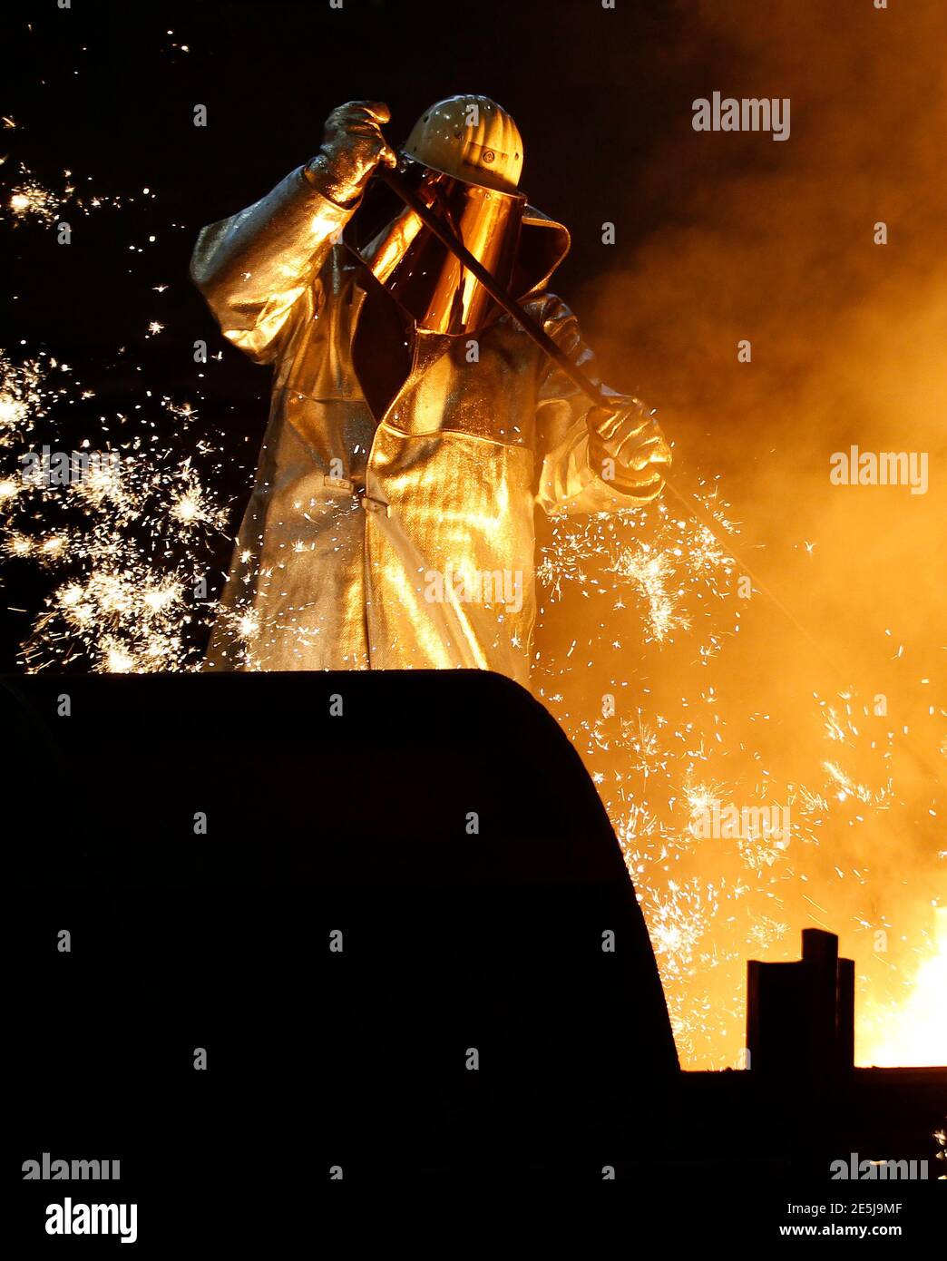 Tapping a blast furnace hi-res stock photography and images - Alamy