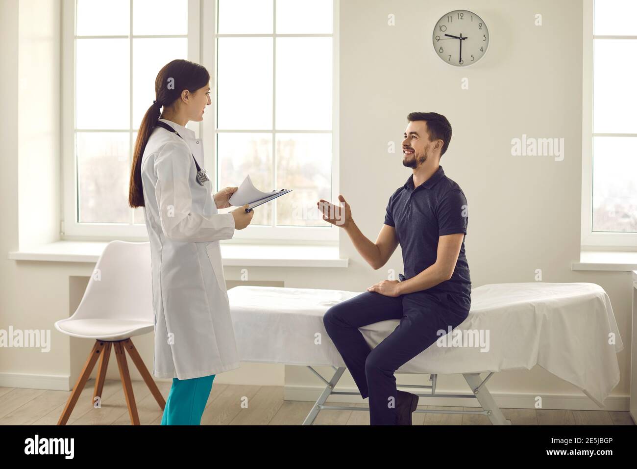 Patient hospital bed sitting up hi-res stock photography and images - Alamy