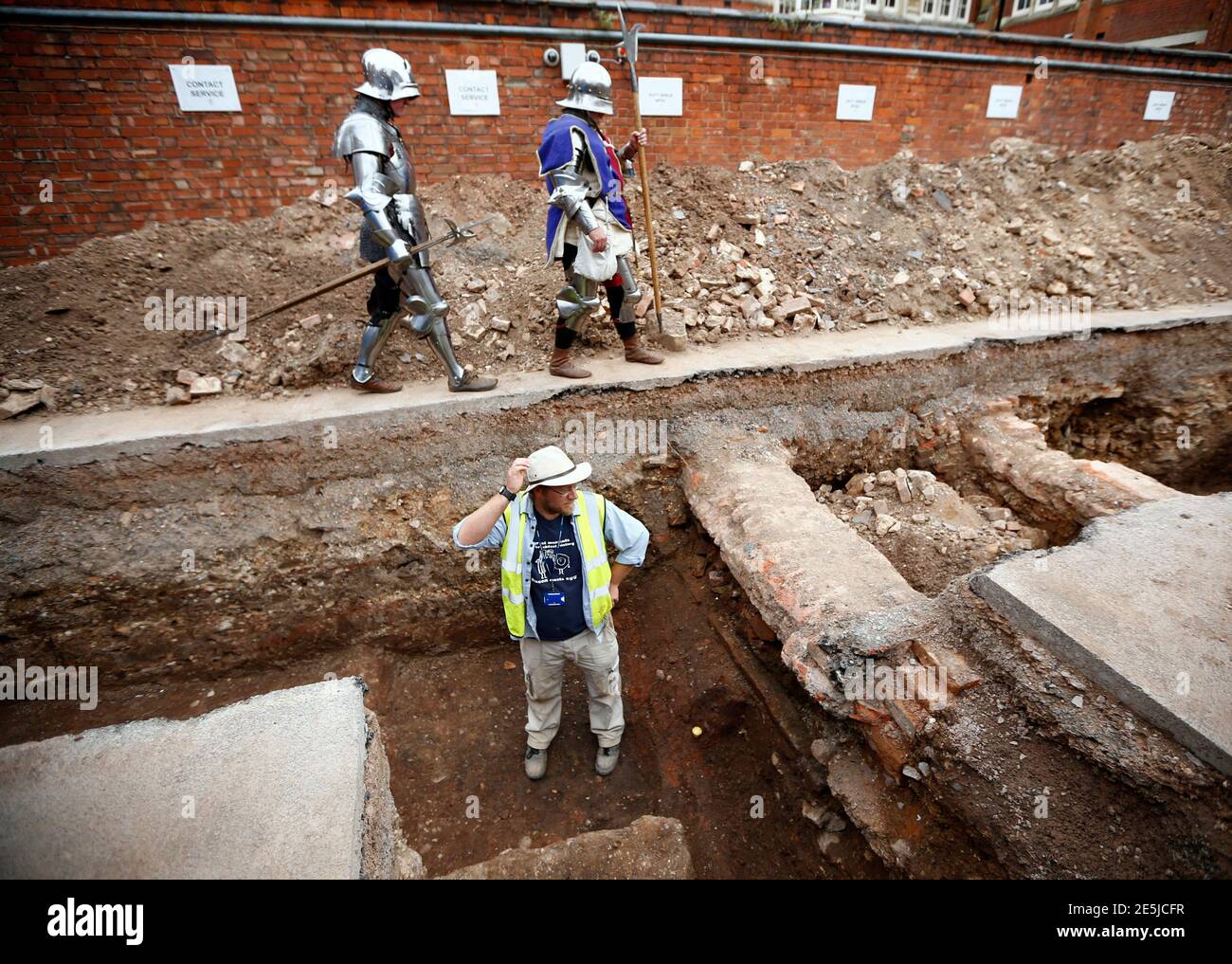 Richard iii skeleton hi-res stock photography and images - Alamy