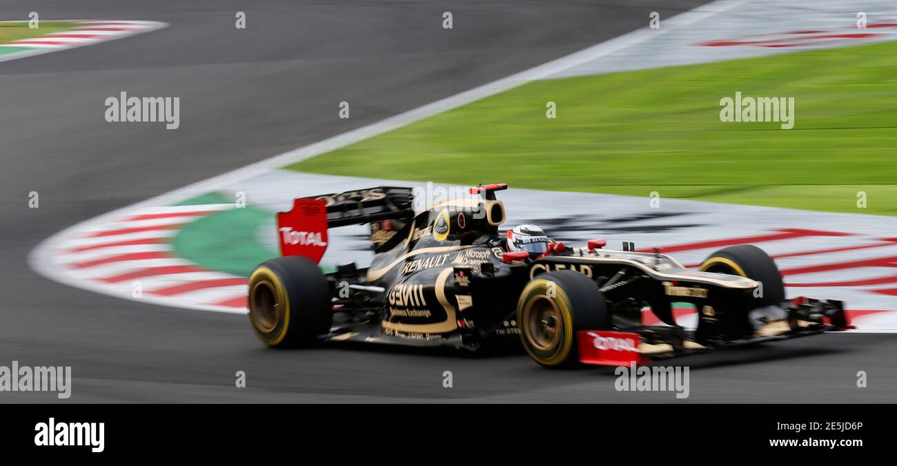 Racing car maneuvers hi-res stock photography and images - Alamy