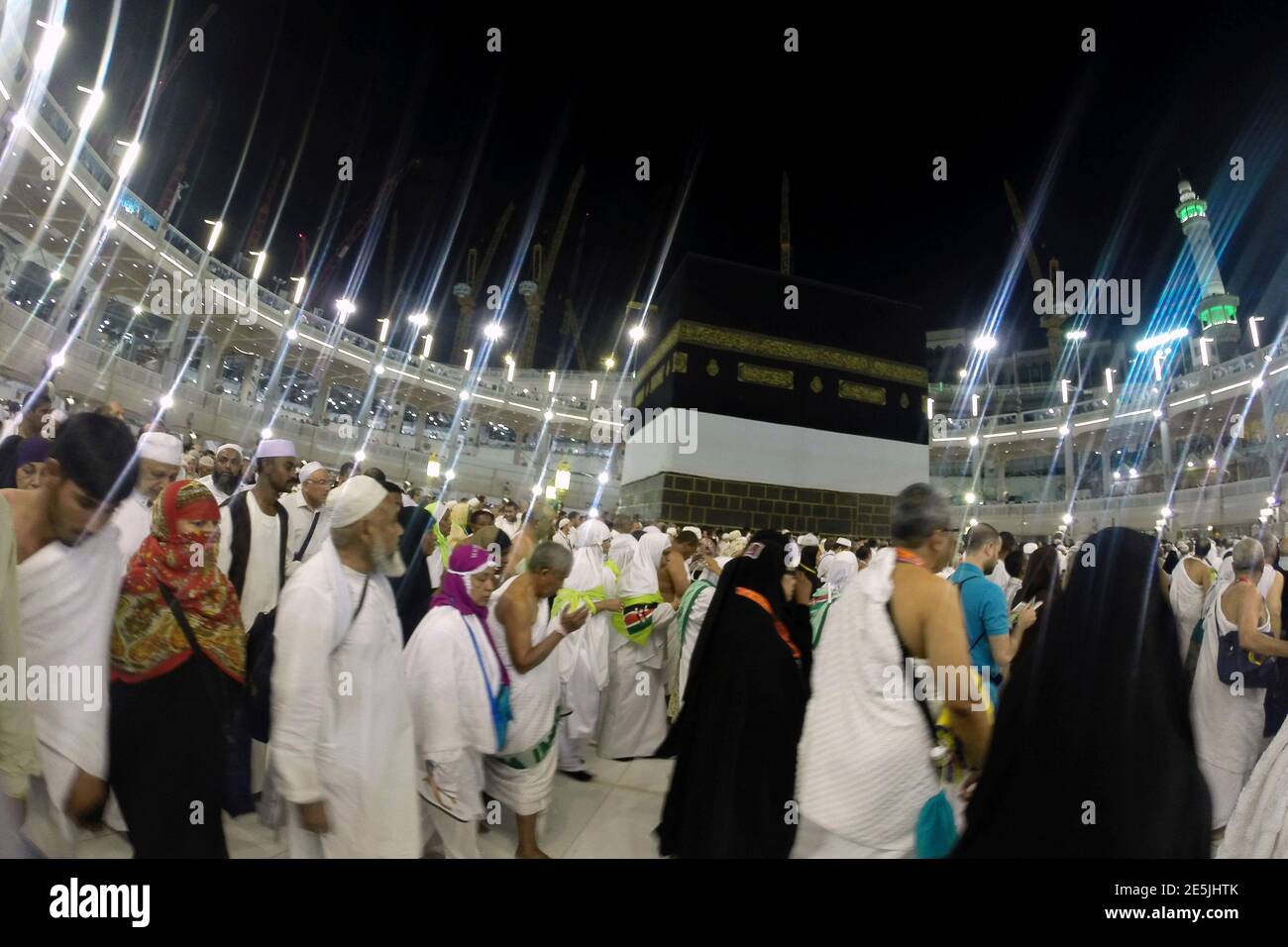 Umrah pilgrimage hi-res stock photography and images - Alamy