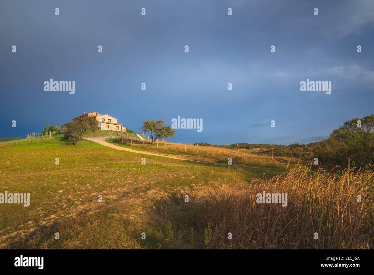 Lone farmhouse in dramatic landscape hi-res stock photography and ...